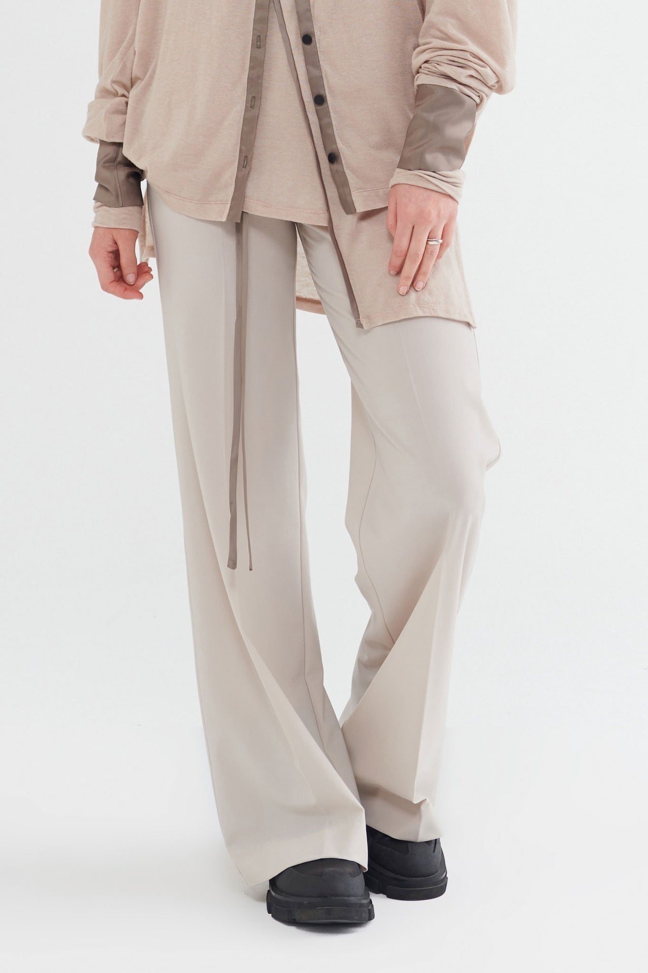 Introduction Pant - Clay in Beige - The Shelter